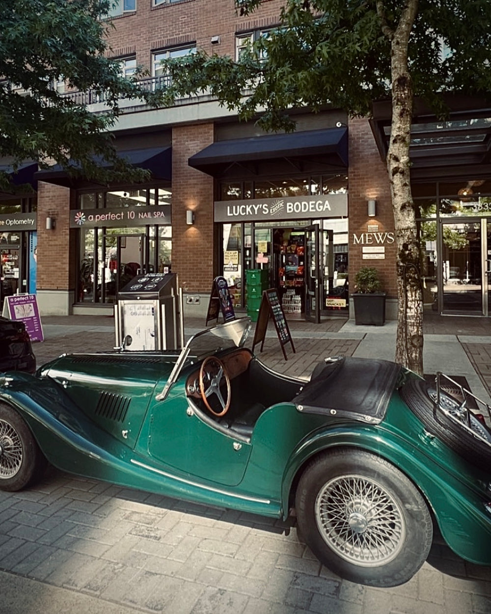 Locations – Lucky's Exotic Bodega